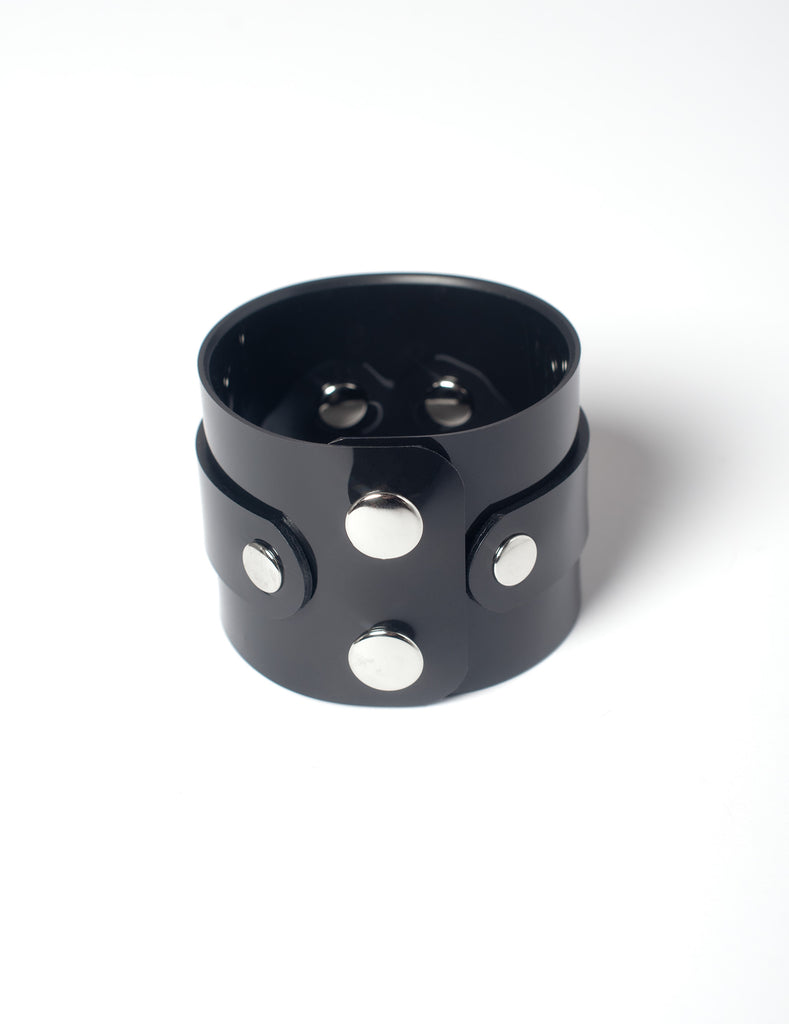 Apatico - O-Ring Cuff Bracelets - Black Pvc - Leather