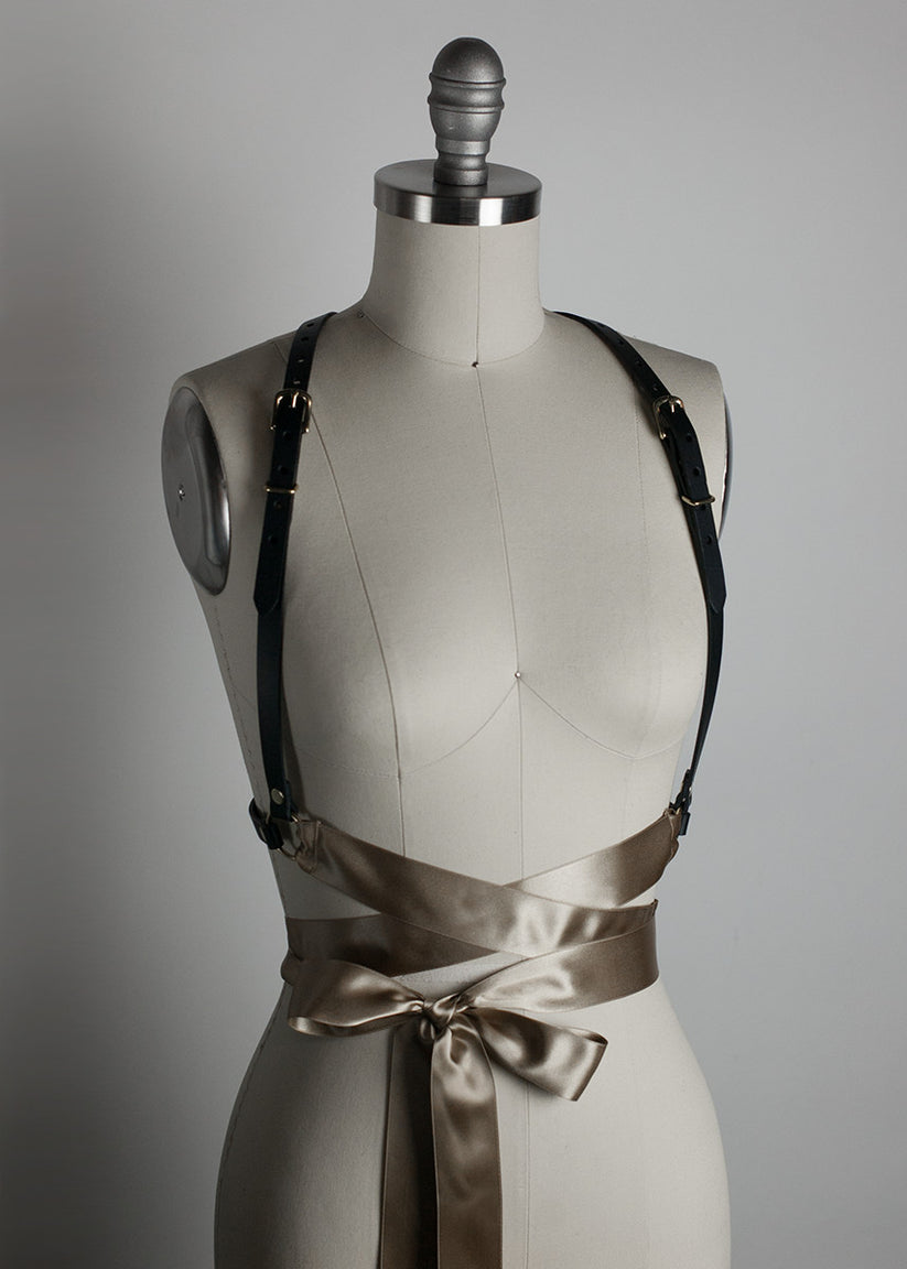Apatico - Leather Satin Ribbon Belt - Contessa Harness - Gothic